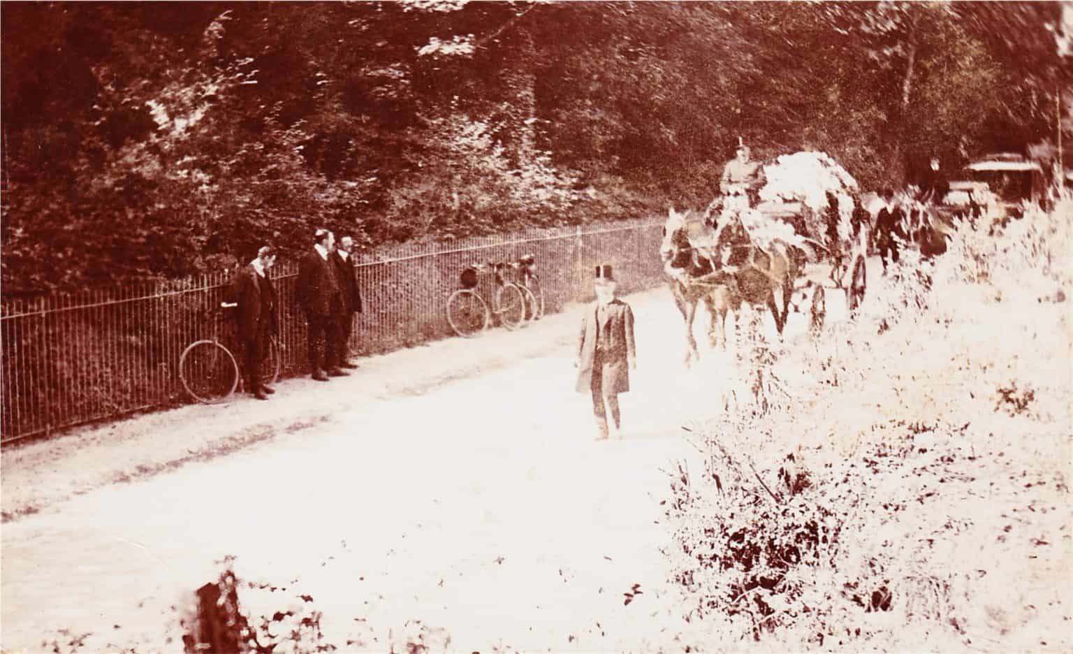 George Meredith Casket "Mystery"