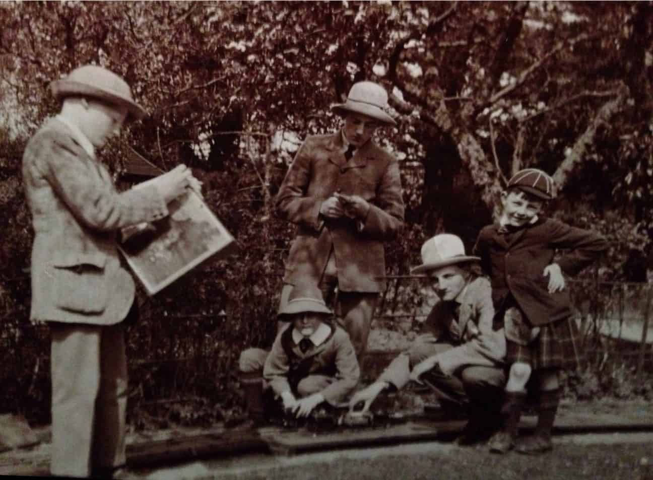 l-r-geoffrey-ted-alan-hugh-and-george-mott-with-train-wharton-bliss ...