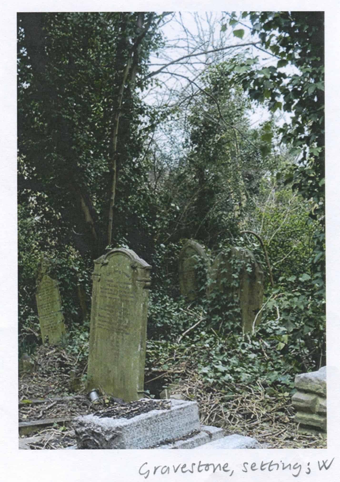 William Philps Gravestone, setting; W © Stephen Hardingham 2014 ...